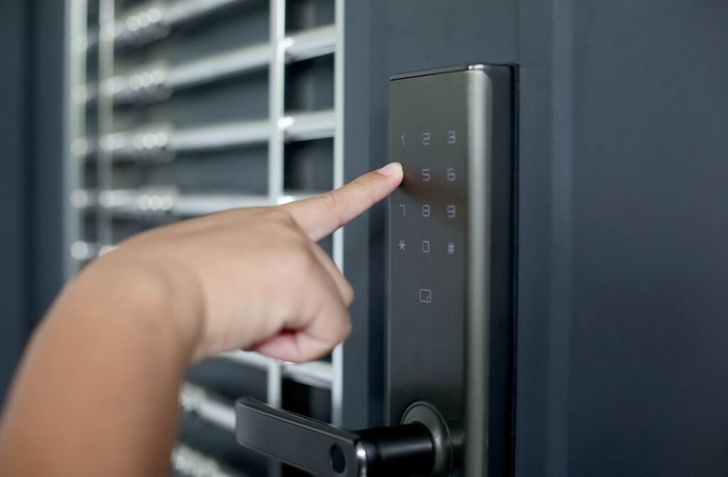 後付けオートロックで賃貸も安心！簡単取付でセキュリティ強化！ | 快適な家電ライフ